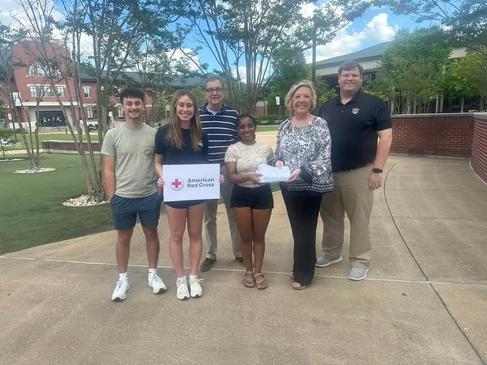Phi Theta Kappa donates $2,700 to North Mississippi Red Cross | Alcorn ...